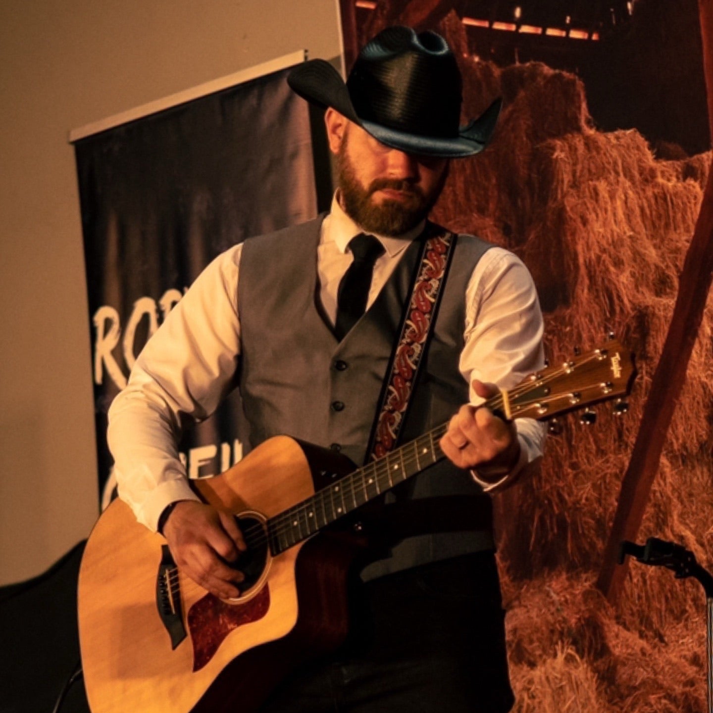 Rory O'Neill – Rocking Designs